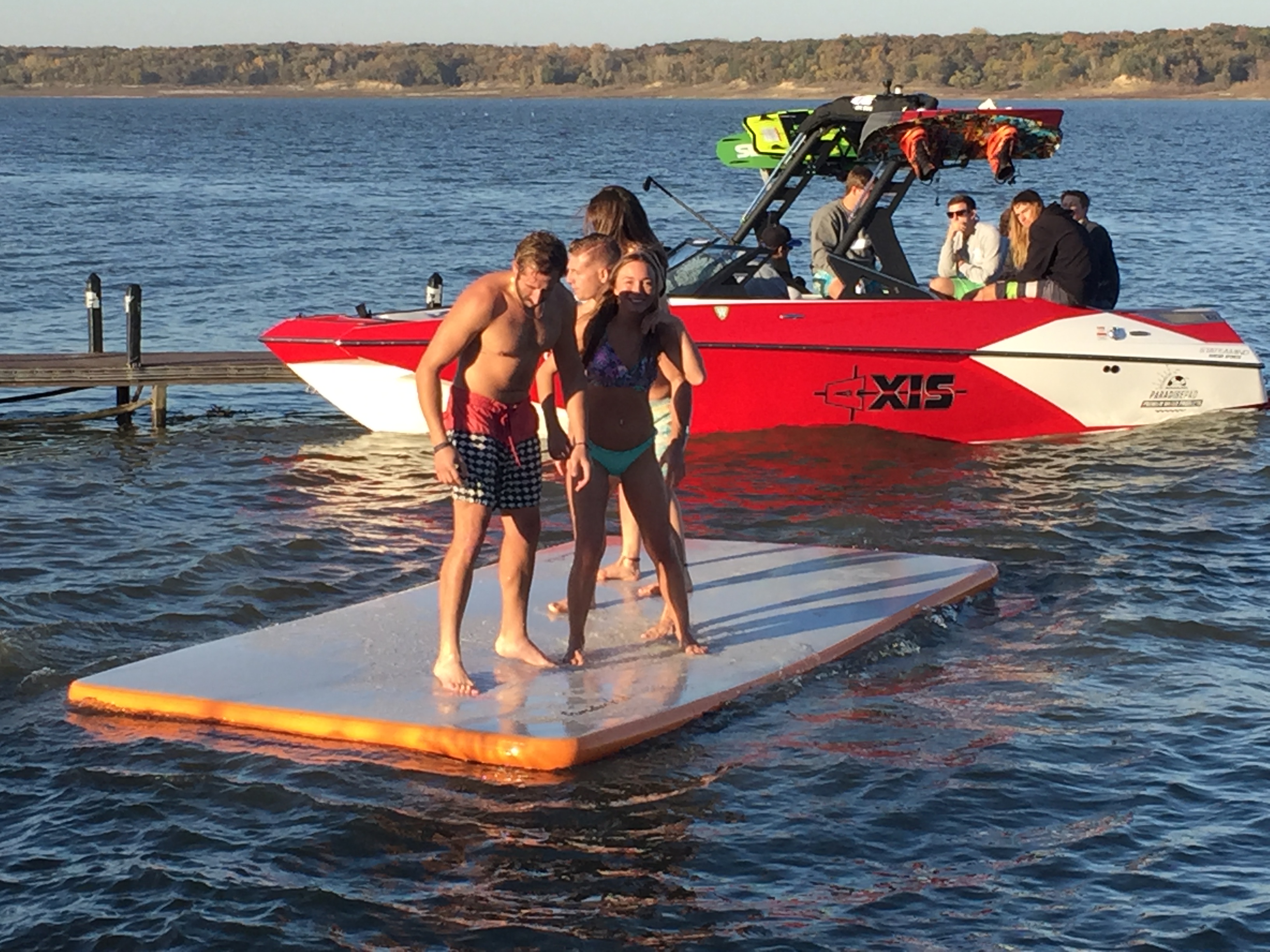 Paradise Pads—The Heat is On! | Bjornsen Pond Management